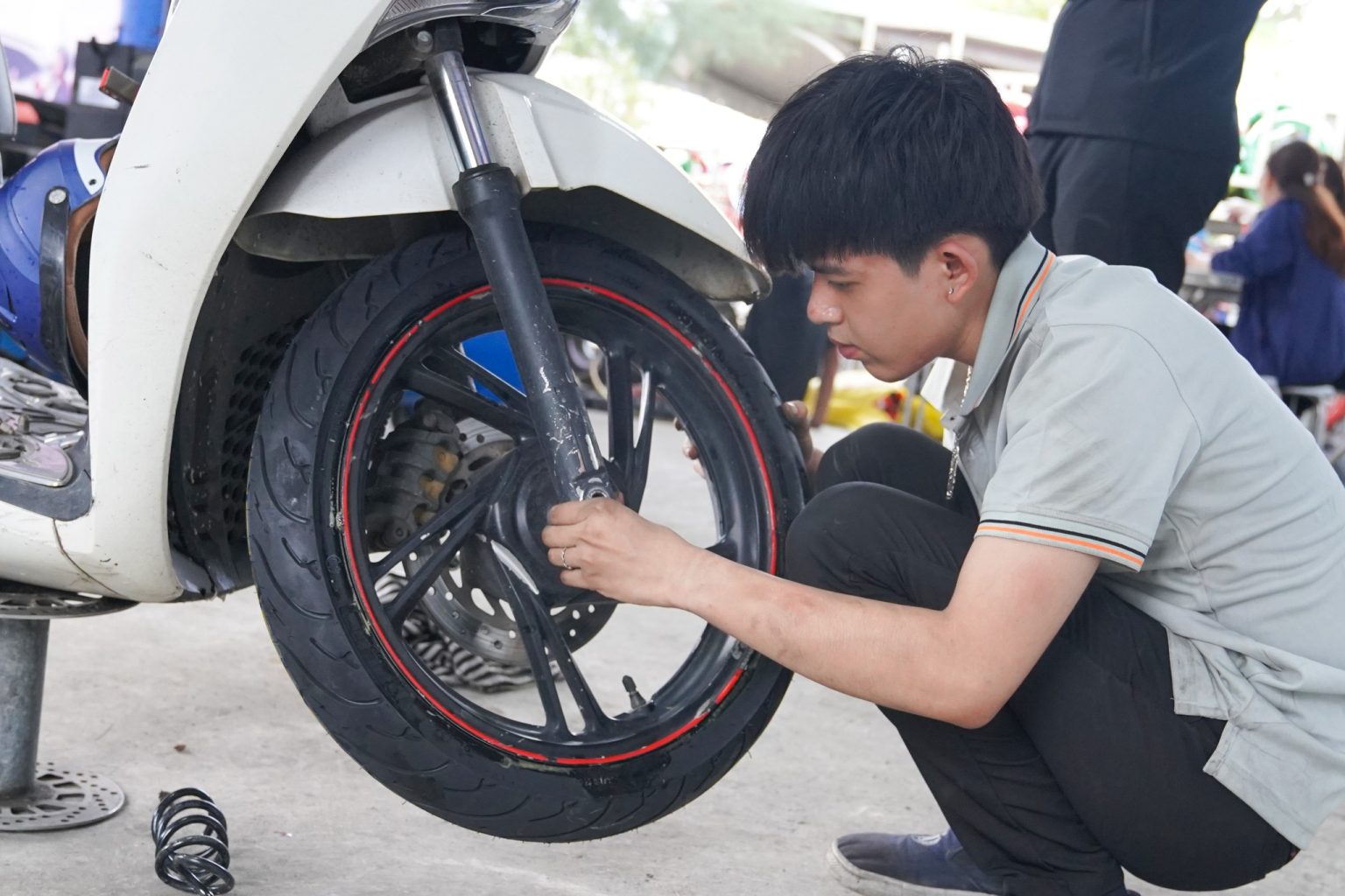 A-to-Z Answers: Are DRC Motorcycle Tires Good? - DRC - Danang Rubber ...
